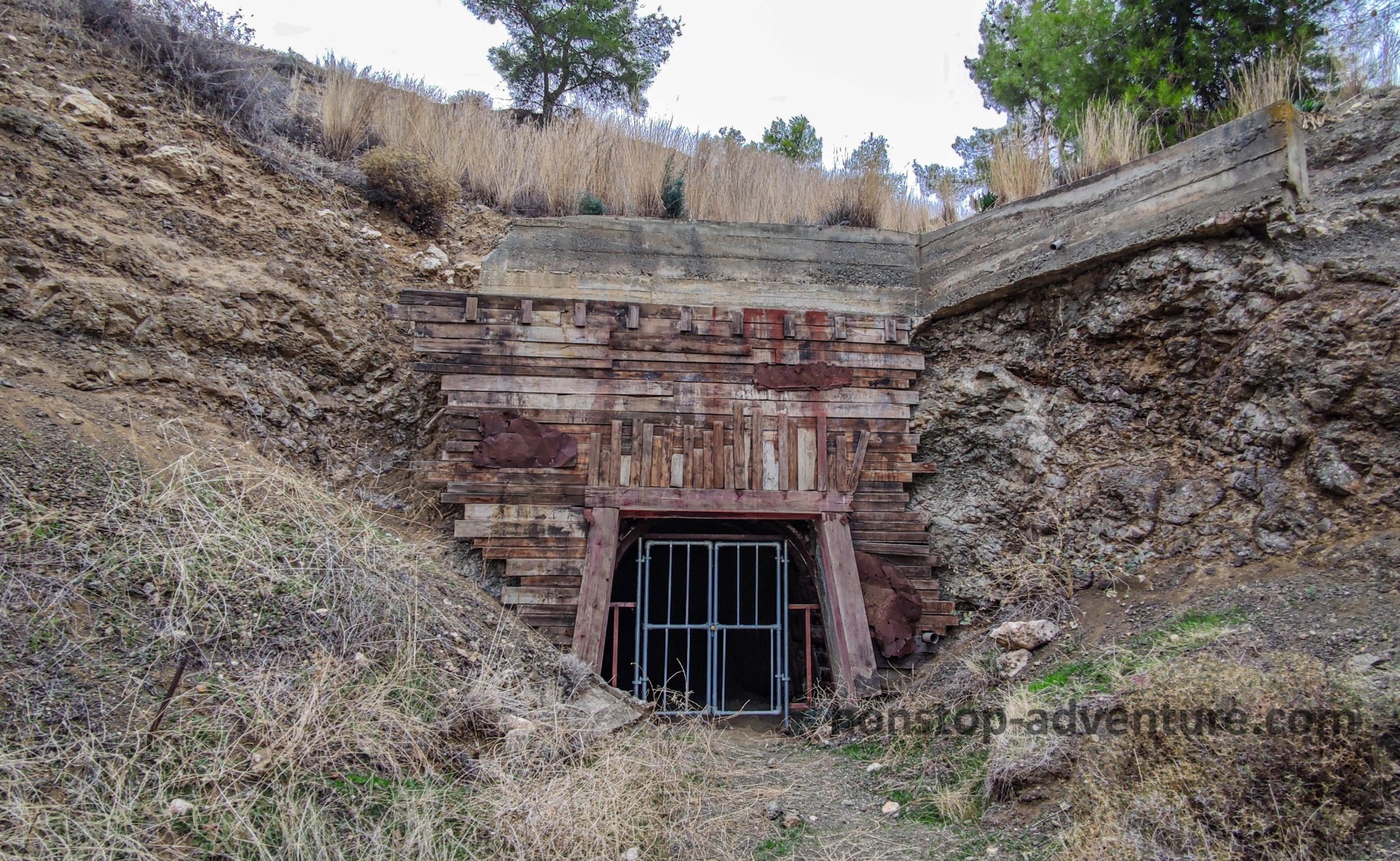 Mitsero Mine und roter See in Zypern » Sehenswürdigkeit und Lost Place